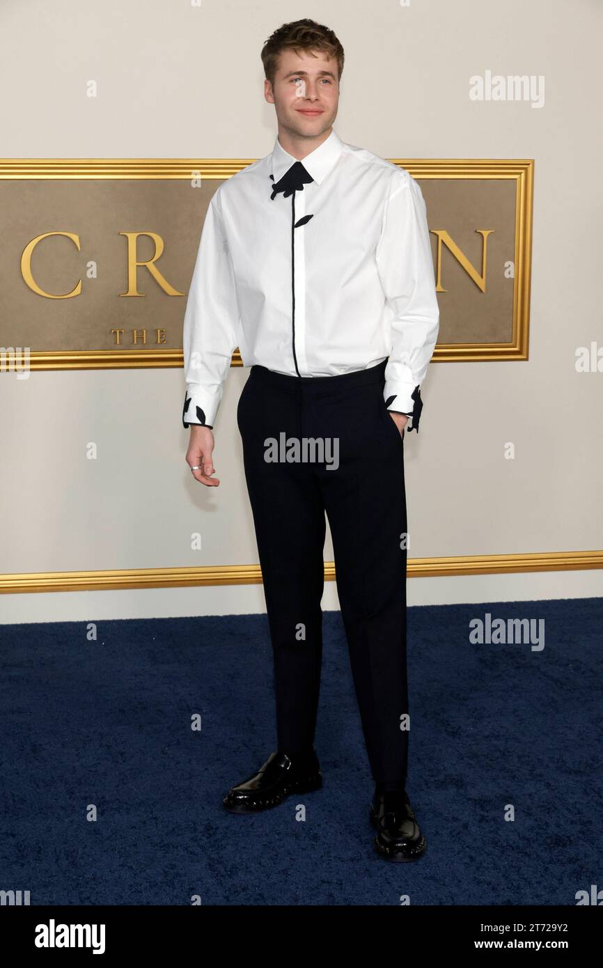 LOS ANGELES, CA -NOVEMBER 12: Ed McVey, at Netflix The Crown Season 6 ...