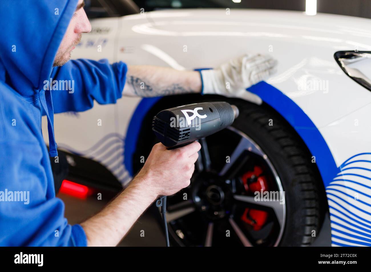 Car detailing procedure closeup hi-res stock photography and images - Alamy