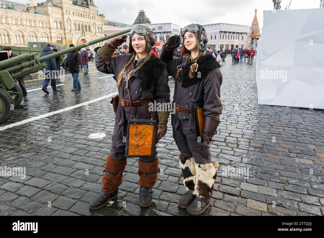Young girls in flight uniforms from the Second World War Stock Photo ...