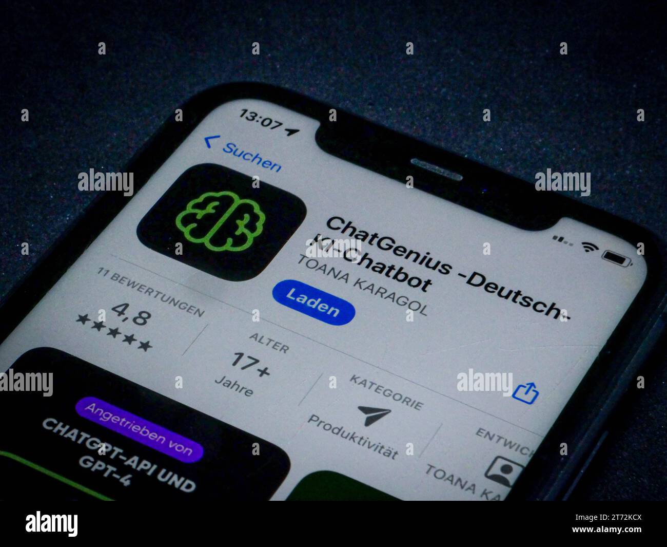 Ki chatbot hi-res stock photography and images - Alamy