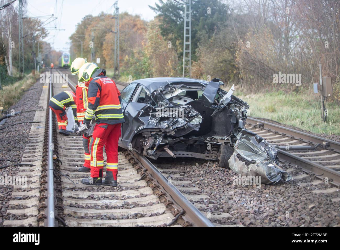 In Tornesch ereignete sich am Montagmittag ein schwerer Unfall an einem Bahnübergang, bei dem ...