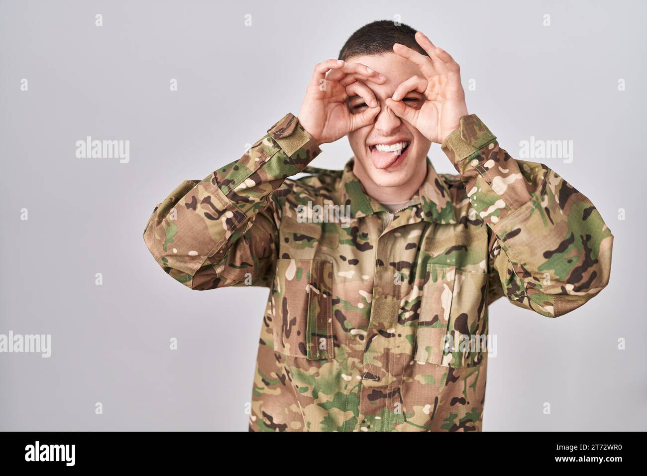Funny soldier with binoculars hi-res stock photography and images - Alamy