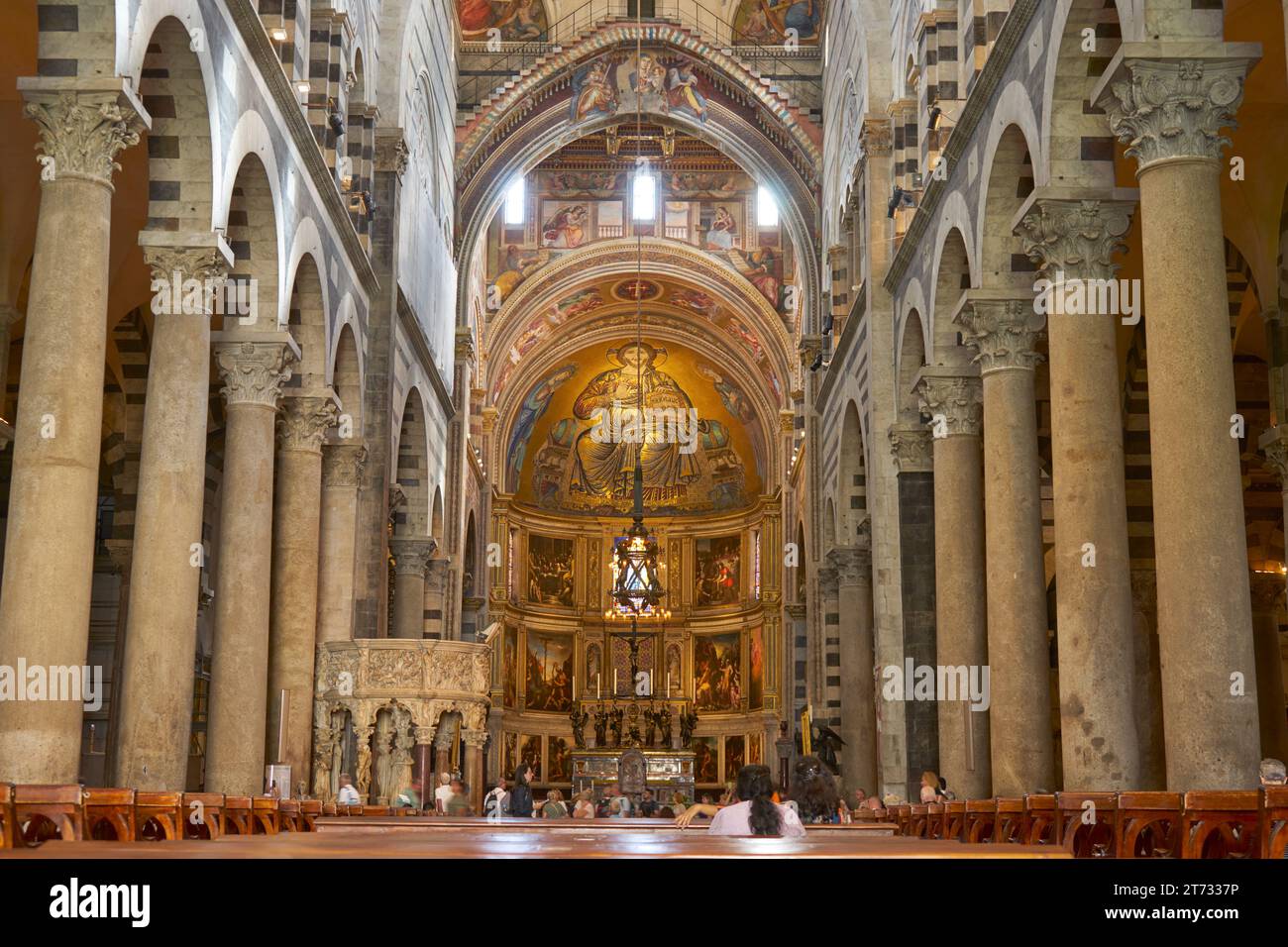 Symmetrical view of the interior of Pisa cathedral, Tuscany, looking ...