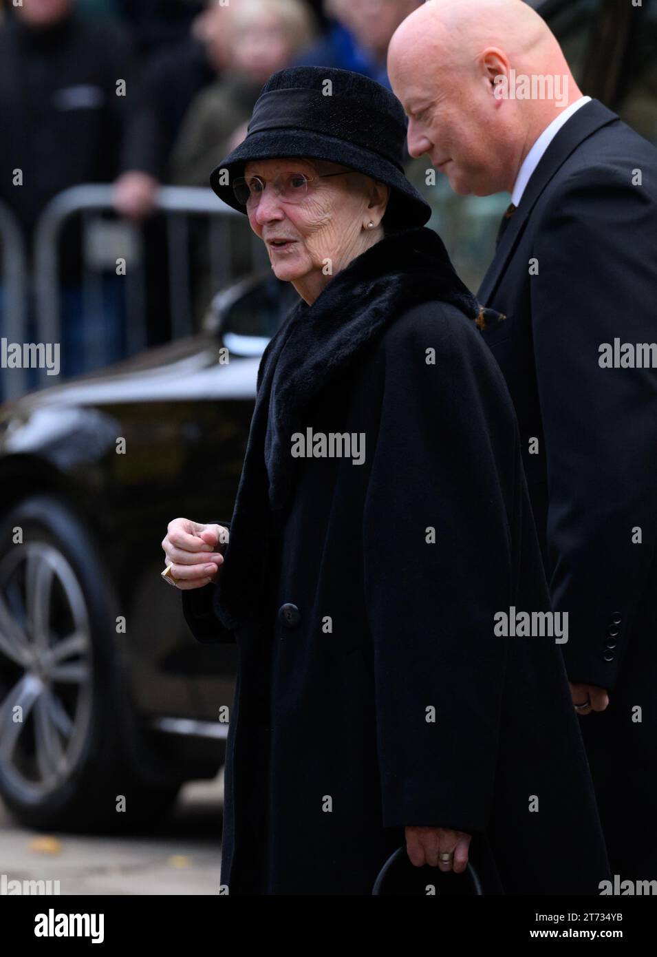 Sir bobby charlton and norma ball hi-res stock photography and images ...