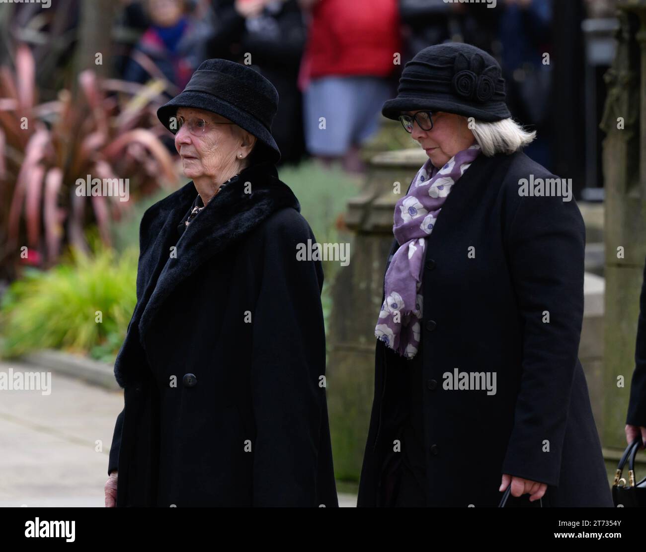 Sir bobby charlton and norma ball hi-res stock photography and images ...