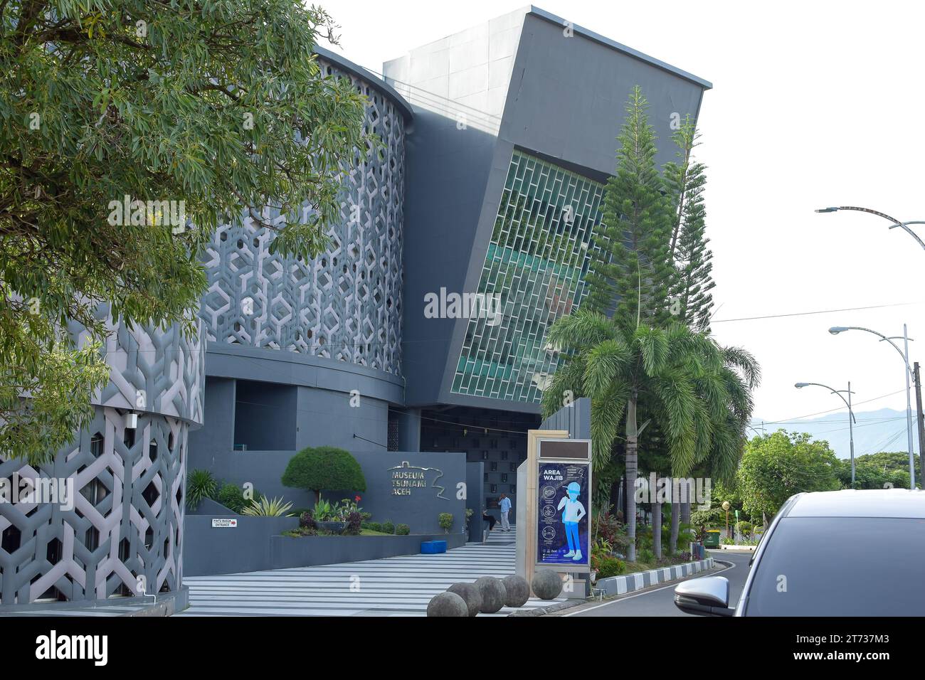 Aceh, Indonesia - November, 2023: Front yard of the Aceh Tsunami Museum ...
