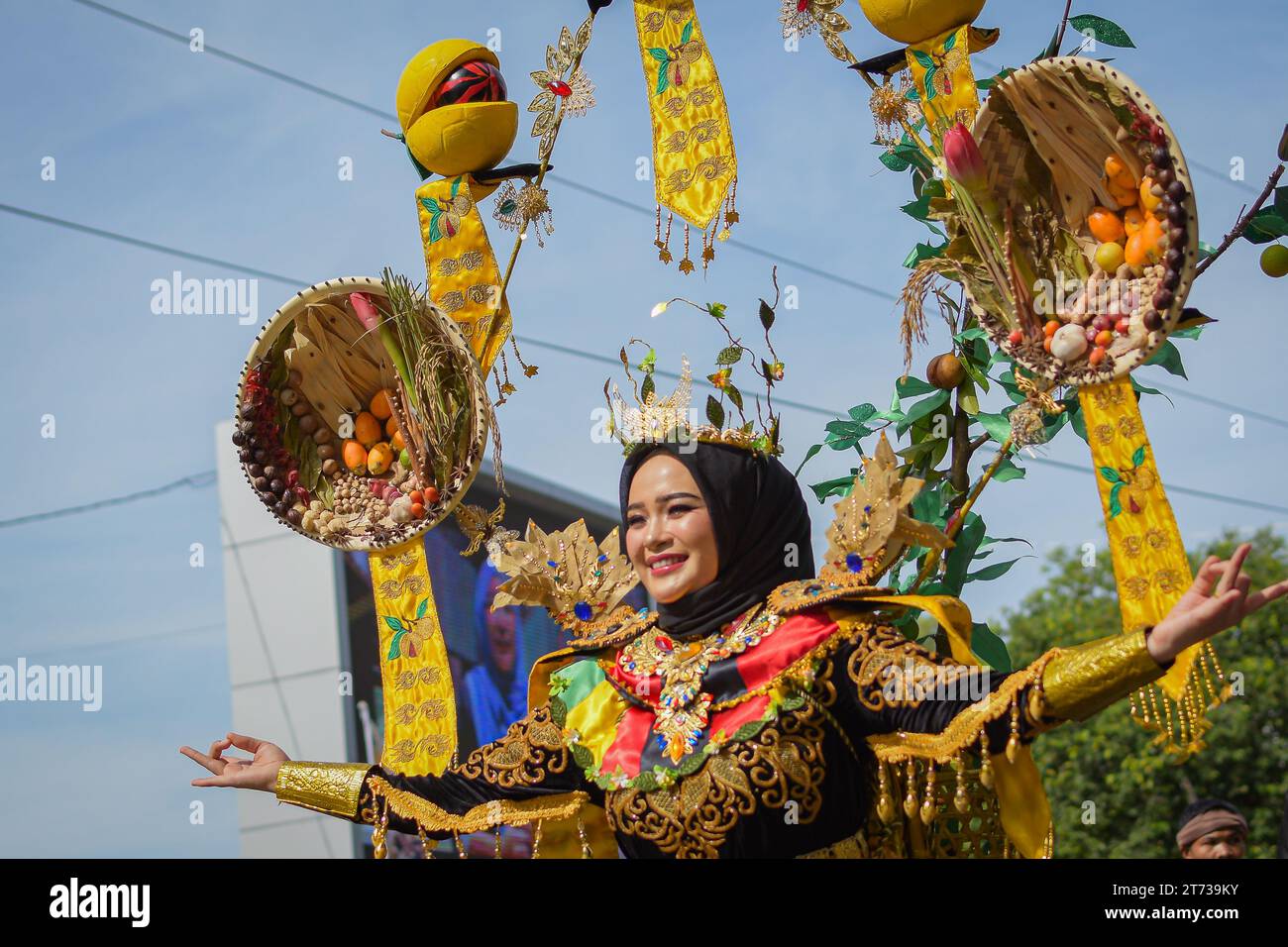 Aceh, Indonesia - November, 2023: Acehnese cultural parade, displaying ...