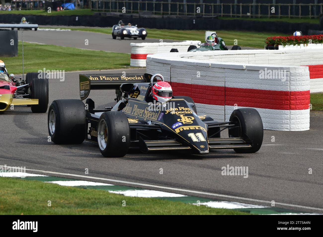 Lotus-Cosworth 92, 75 Years of Lotus, a parade of cars from the first ...