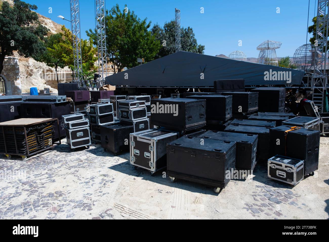 Light sound installation theatre hi-res stock photography and images ...