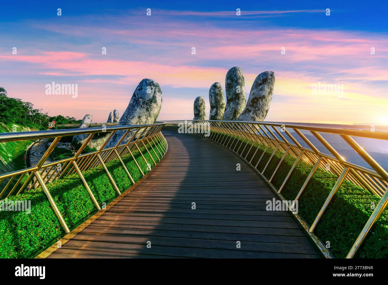 Vietnam bridge hands hi-res stock photography and images - Alamy