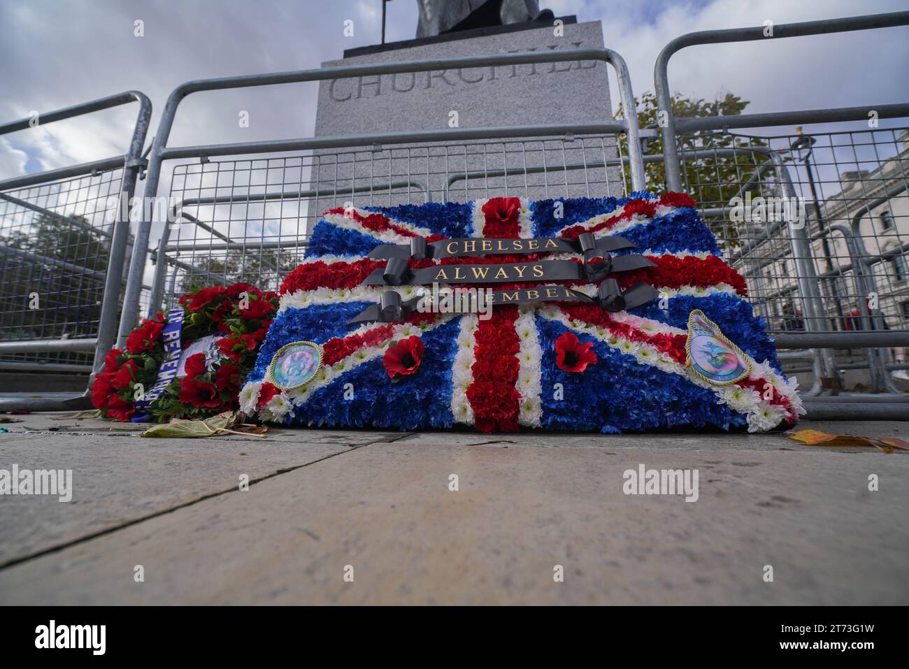 Union jack wreath hi-res stock photography and images - Alamy