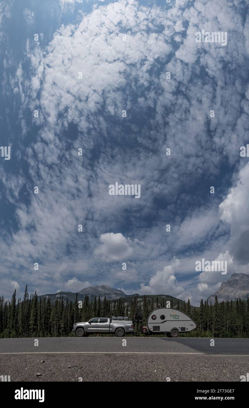 Teardrop rv hi-res stock photography and images - Alamy