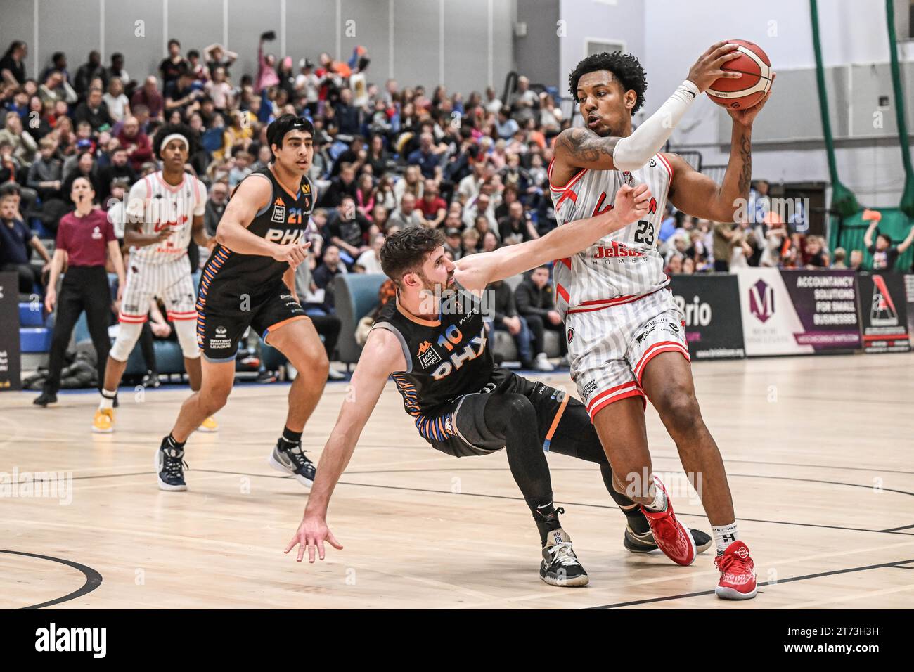 David ellesmere hi-res stock photography and images - Alamy