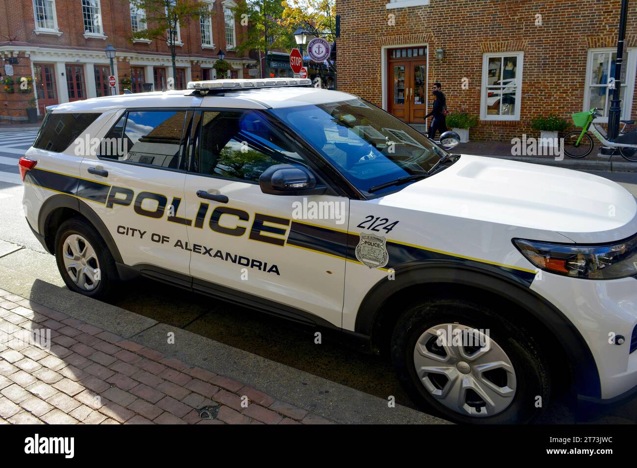 Night patrol vehicle hi-res stock photography and images - Alamy
