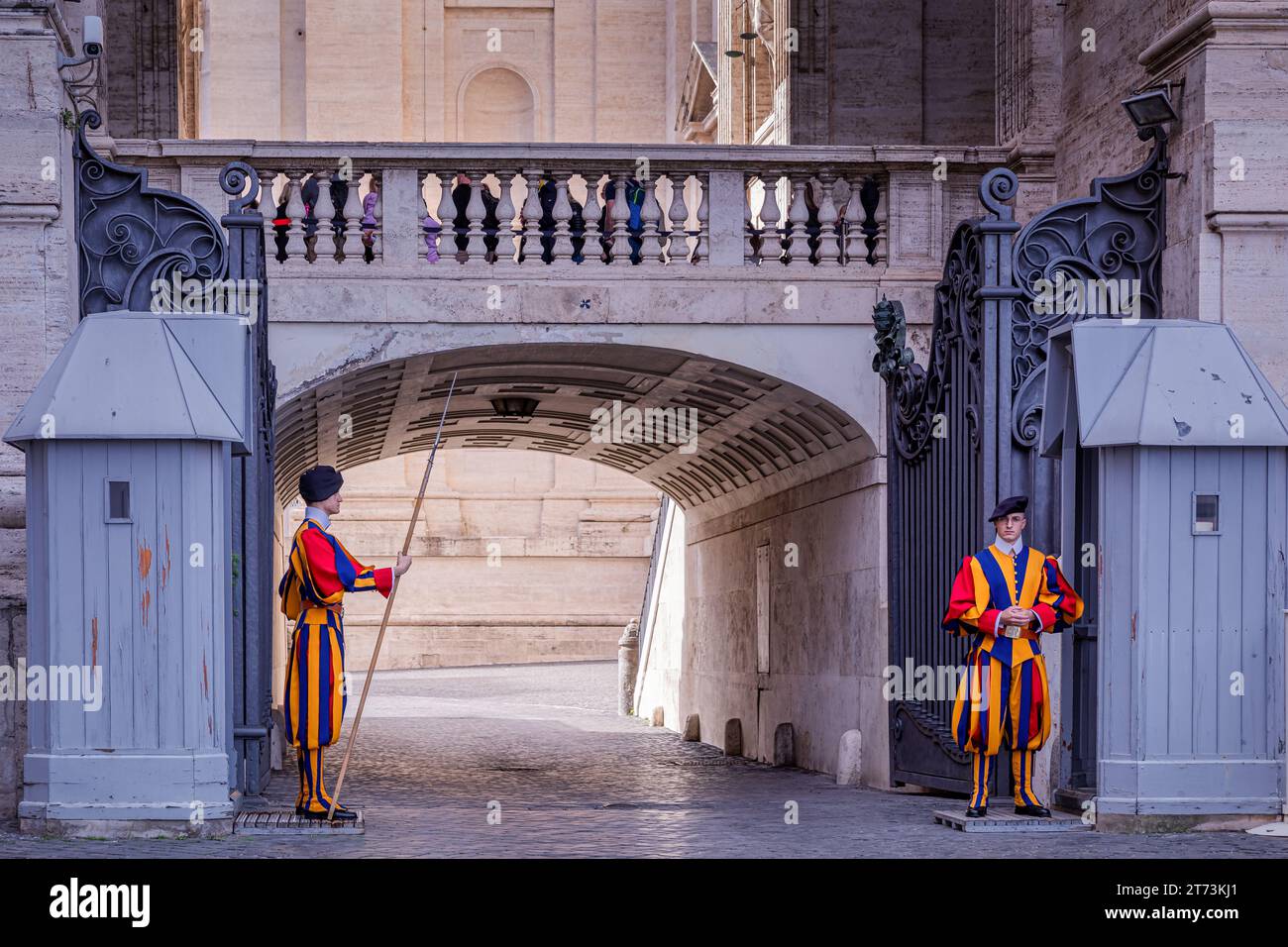 Vatican uniform italy hi-res stock photography and images - Alamy