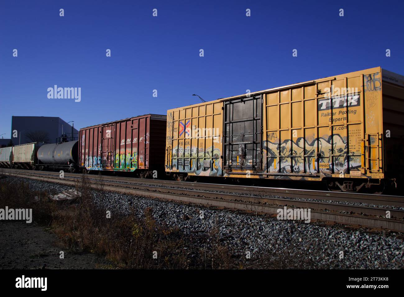 Box cars train hi-res stock photography and images - Alamy