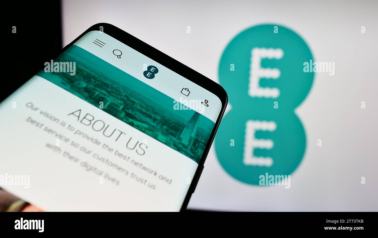 Ee mobile logo hi-res stock photography and images - Alamy