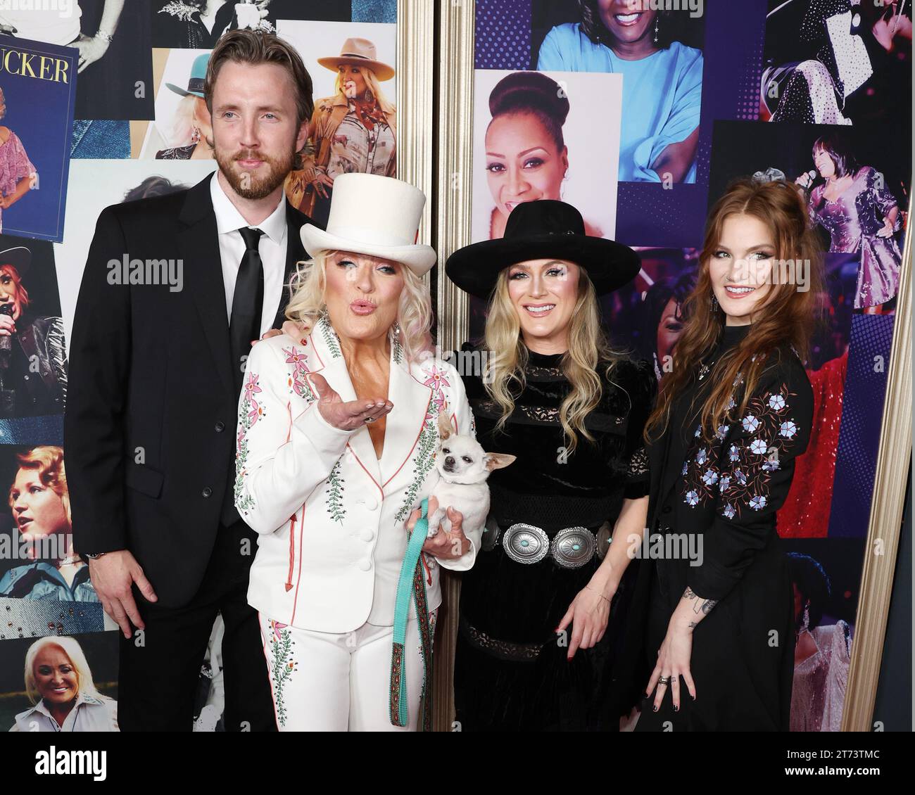 Nashville, USA. 13th Nov, 2022. Beau Grayson Tucker and Tanya Tucker ...
