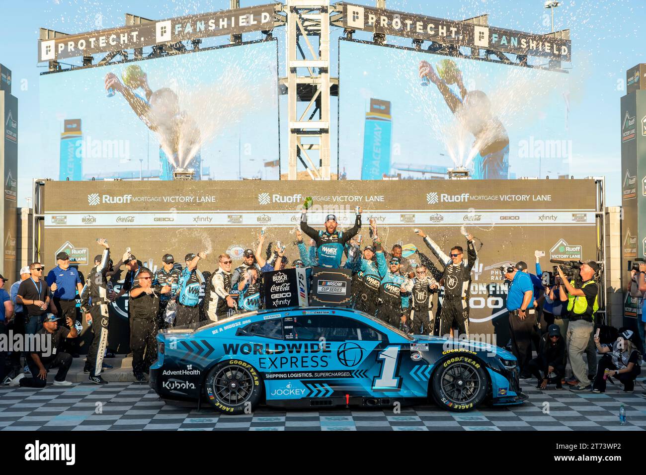 Avondale, AZ, USA. 5th Nov, 2023. NASCAR Cup Series Driver Ross ...