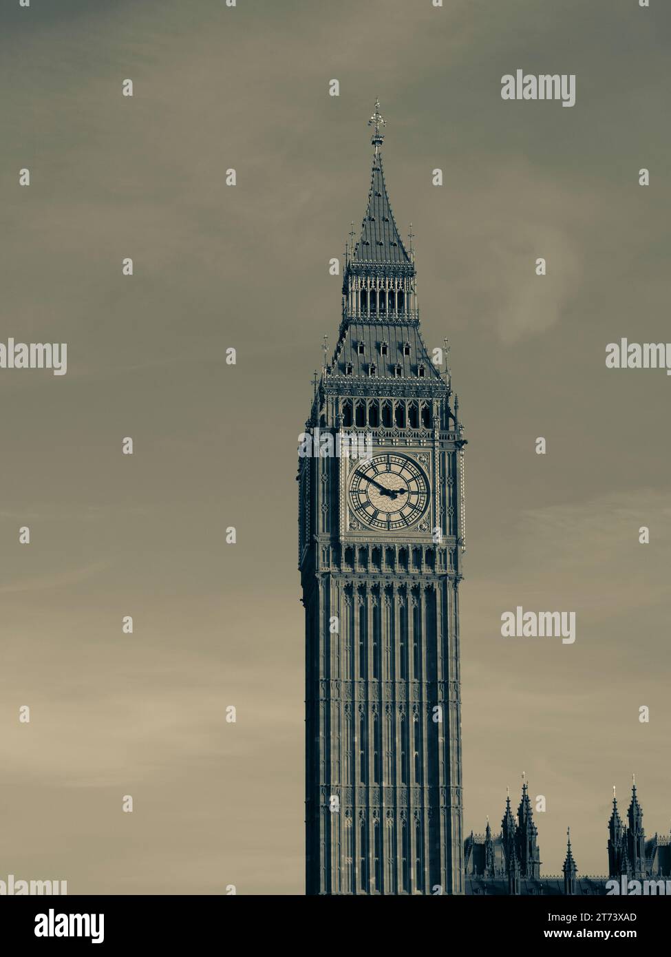 Black and White, Dusk view of Big Ben, Clock Tower, Elizabethan Tower ...