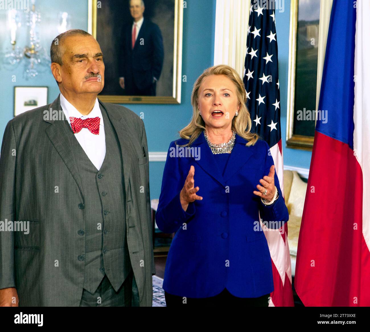 Hillary clinton 2023 hi-res stock photography and images - Alamy