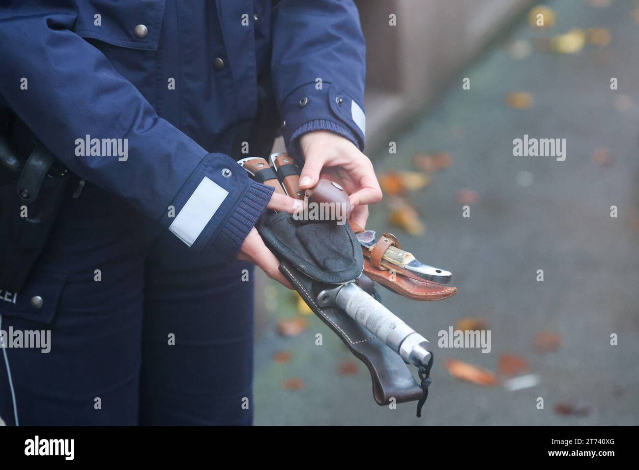 Geiselnahme in Solingen War eine Geiselnahme der Hintergrund für einen Großeinsatz der Polizei ...