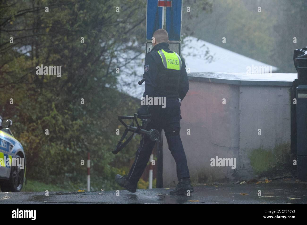 Geiselnahme in Solingen War eine Geiselnahme der Hintergrund für einen Großeinsatz der Polizei ...