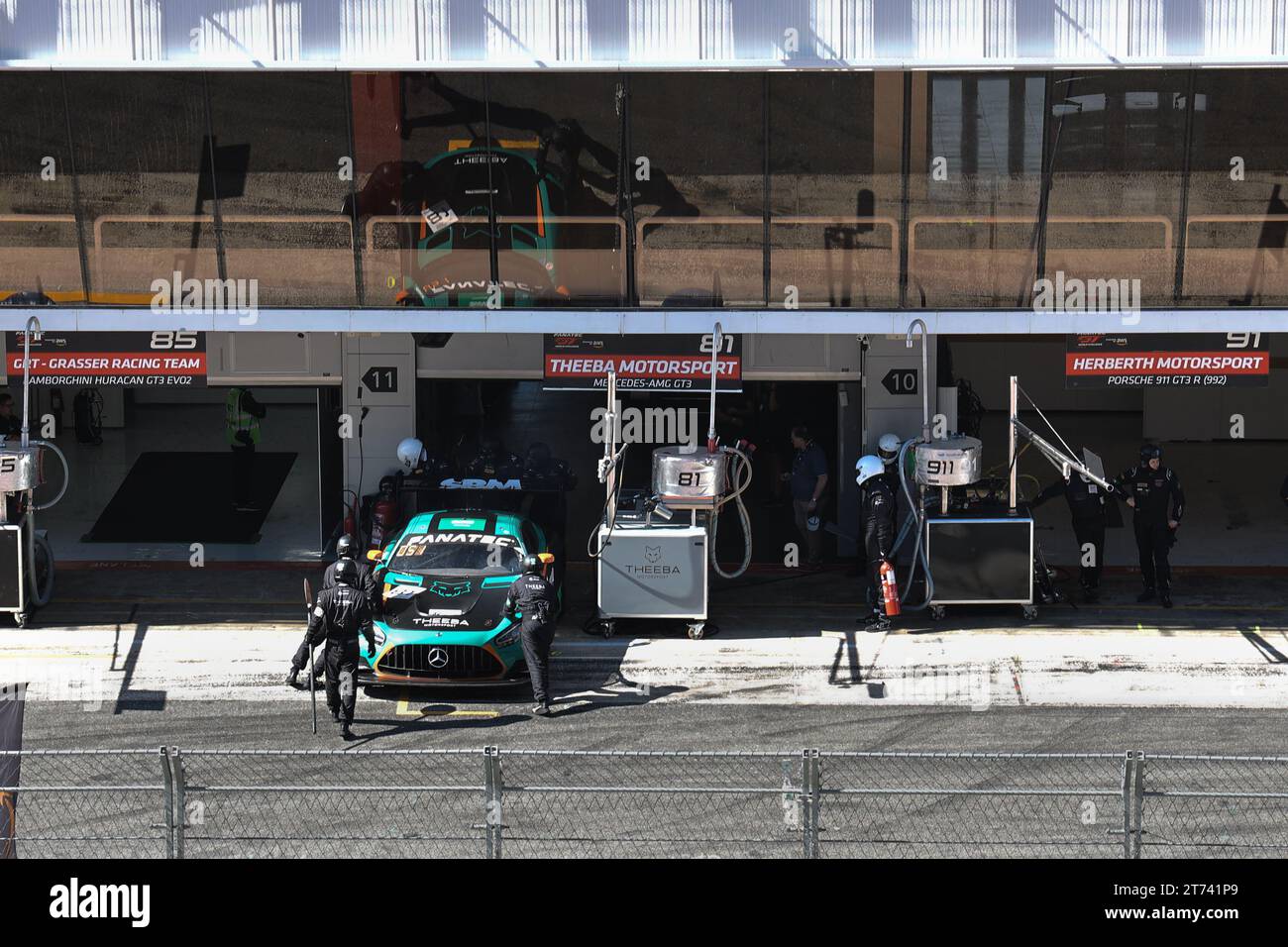 Pit stops in the Pit Lane at Festival of Speed (Festival de Velocidad ...