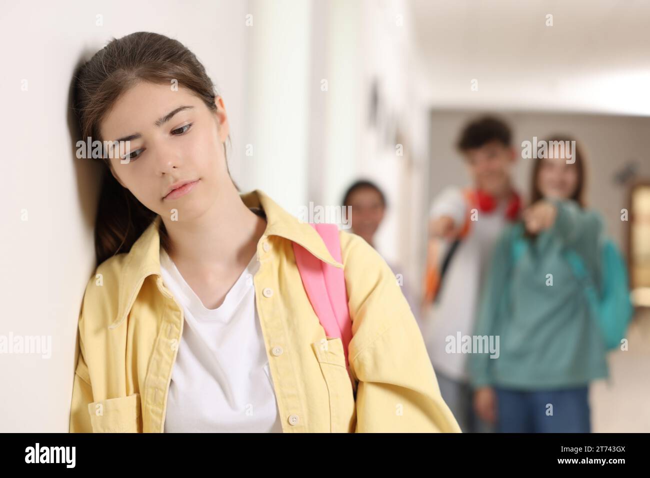 Lonely teen school hi-res stock photography and images - Alamy