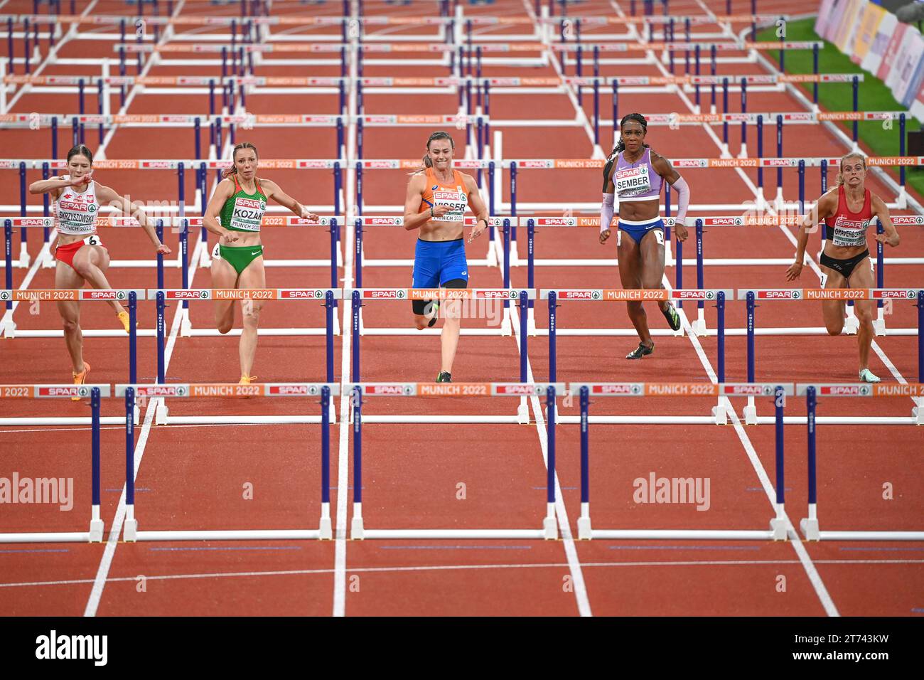 Pia Skrzyszowska, Luca Kozak, Nadine Visser, Cindy Sember, Mette ...