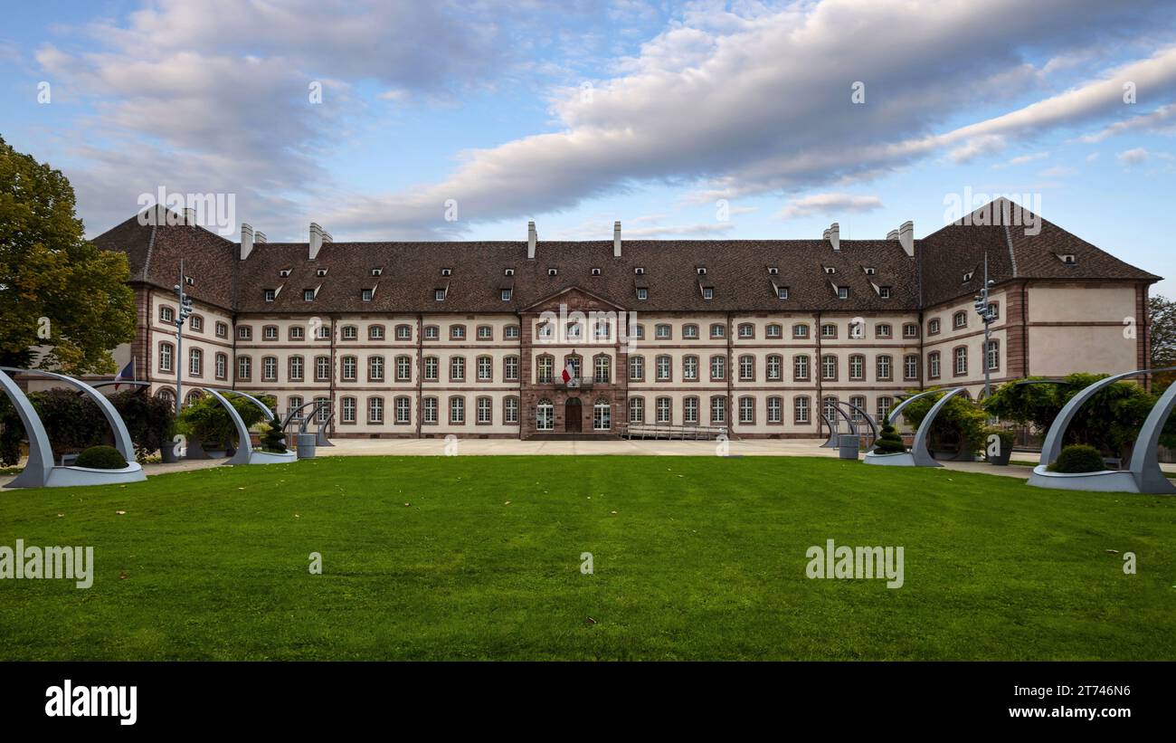 Bibliotheque municipale hi-res stock photography and images - Alamy