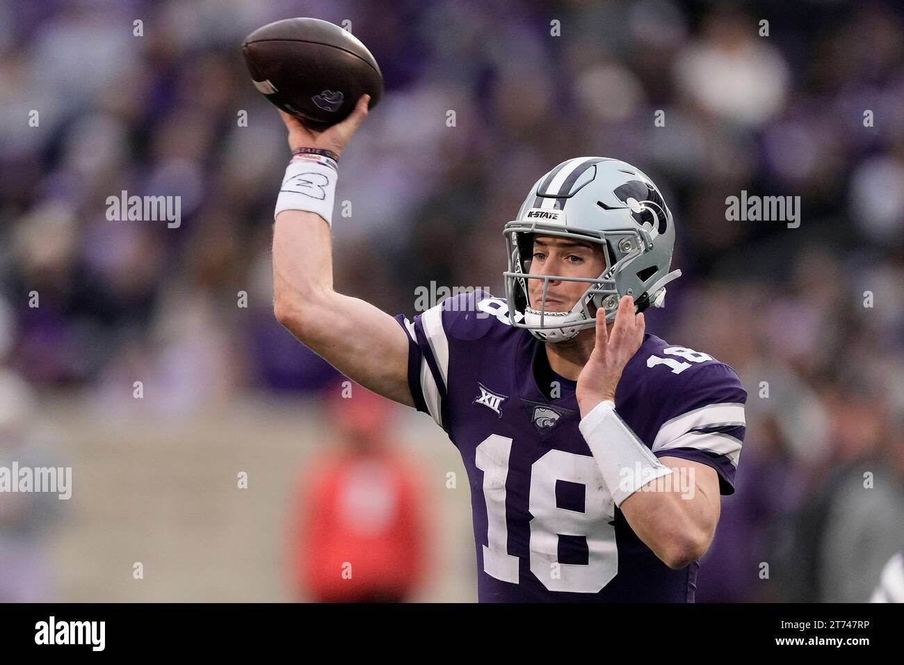 Kansas State quarterback Will Howard looks to pass during the second ...
