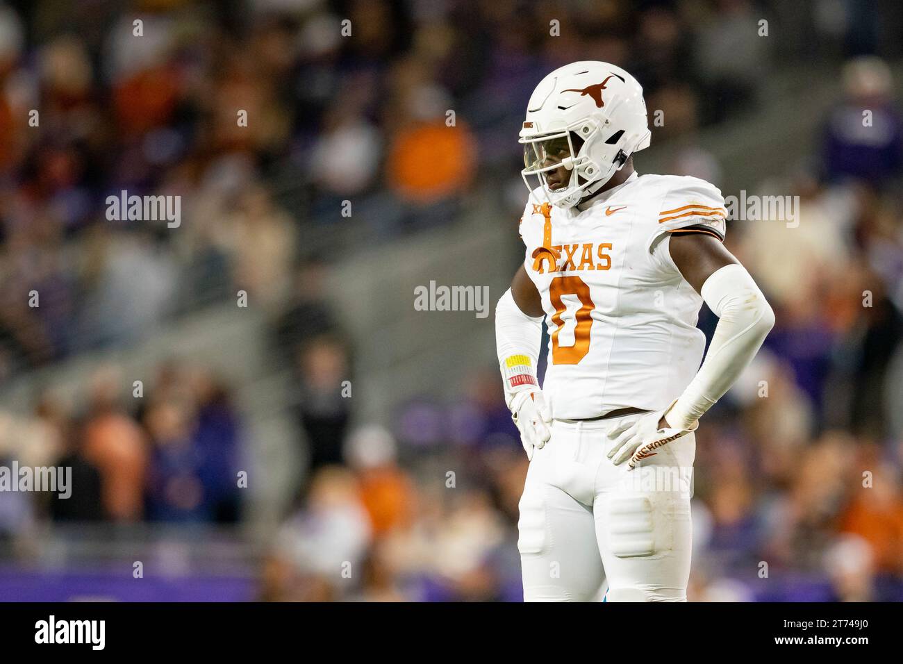 FORT WORTH, TX - NOVEMBER 11: Texas Longhorns linebacker Anthony Hill ...