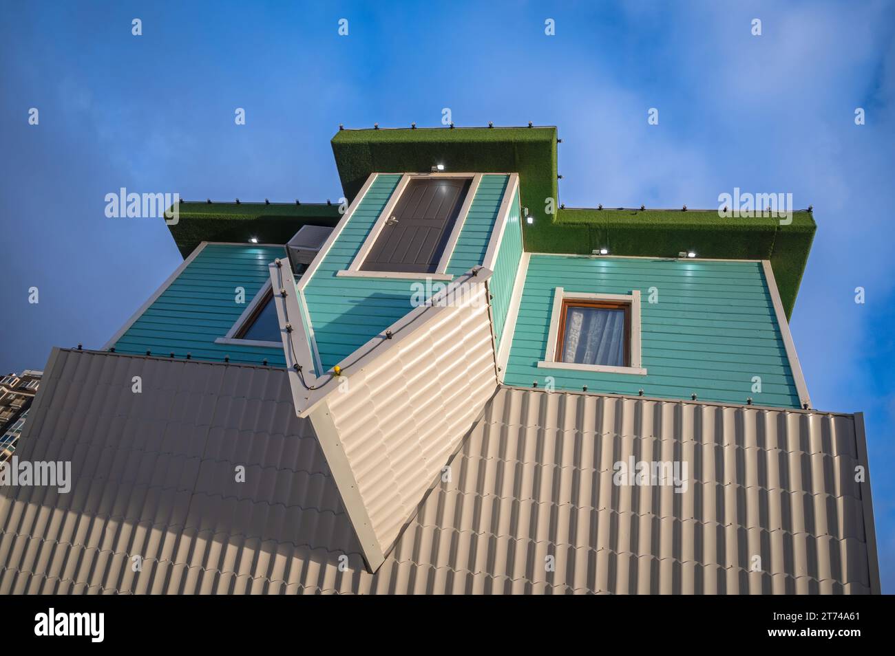 The topsy-turvy upside-down house on the seafront in Brighton, Sussex ...