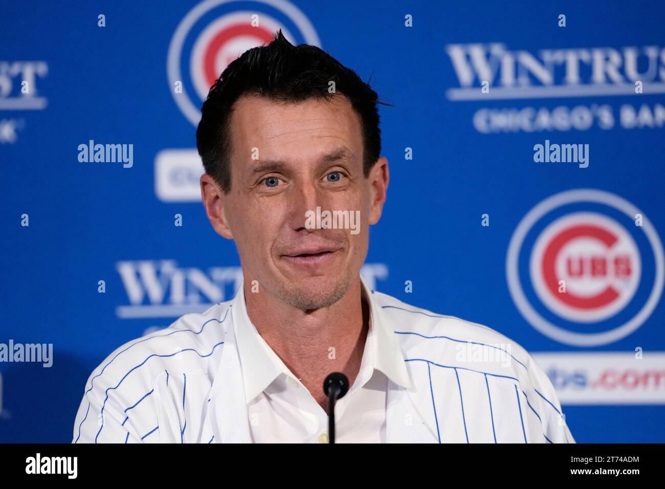 Chicago Cubs new baseball team manager Craig Counsell speaks during a ...