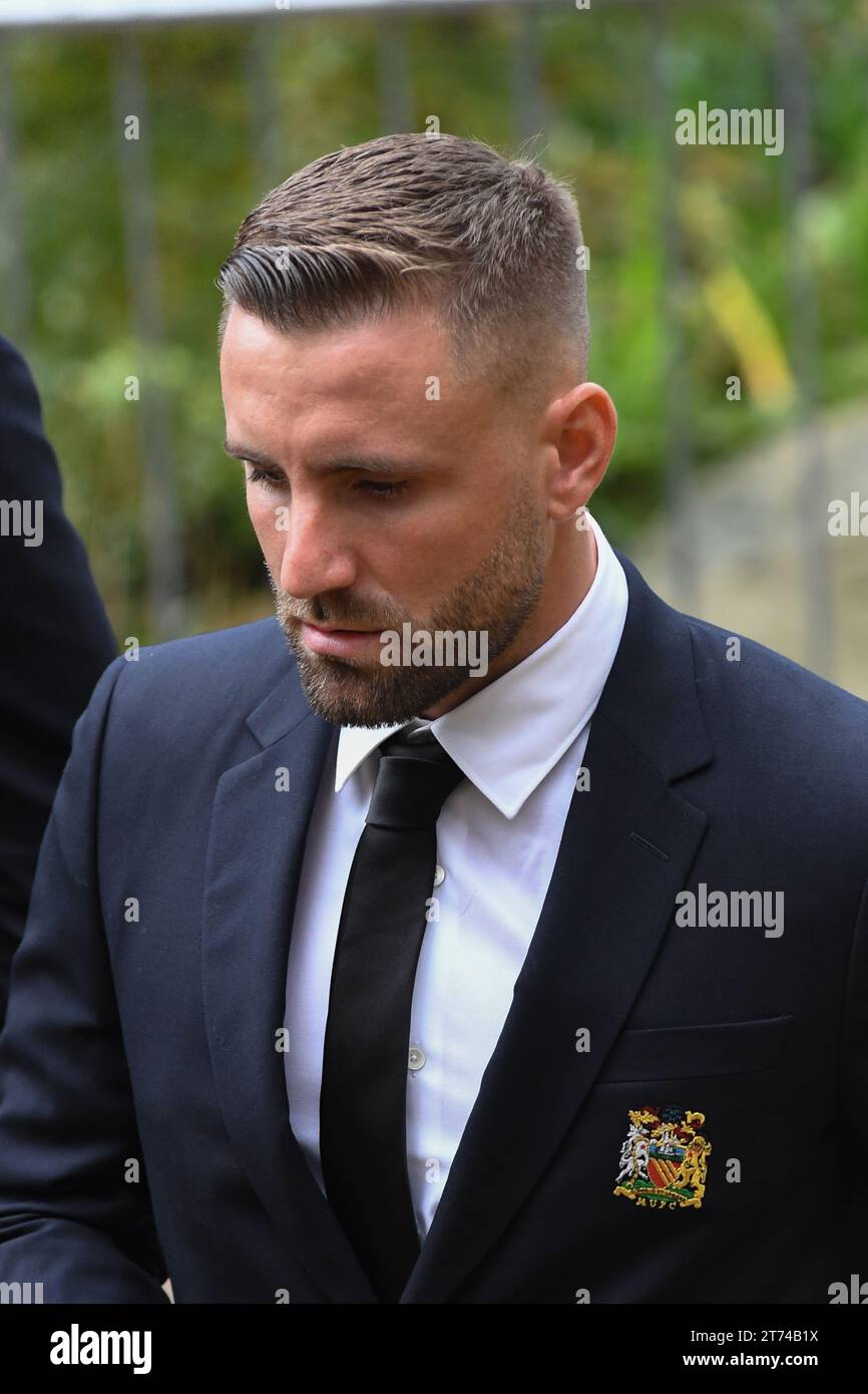 Manchester United player Luke Shaw attends Sir Bobby Charltons funeral ...