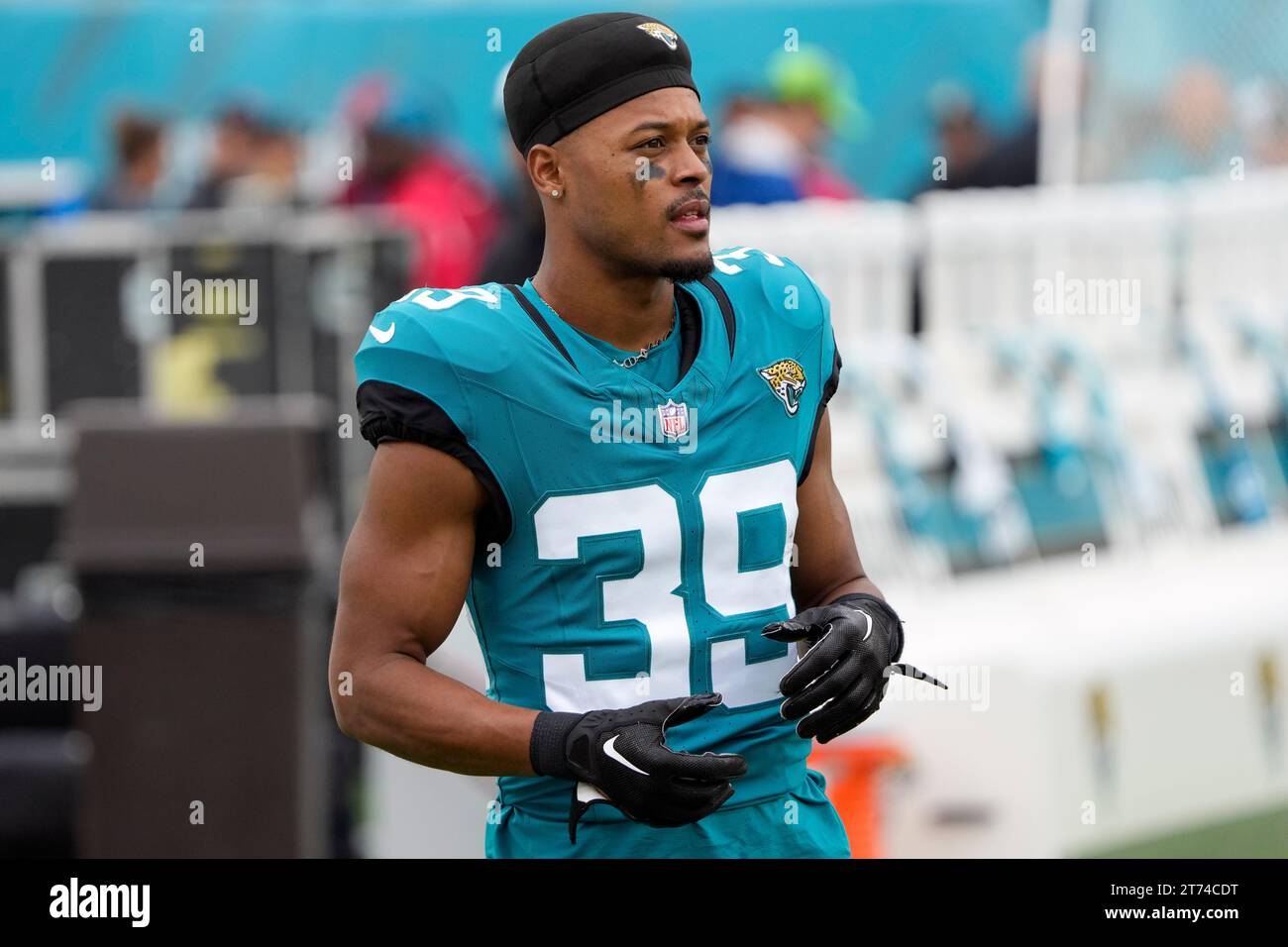 Jacksonville Jaguars wide receiver Jamal Agnew (39) on the sideline ...