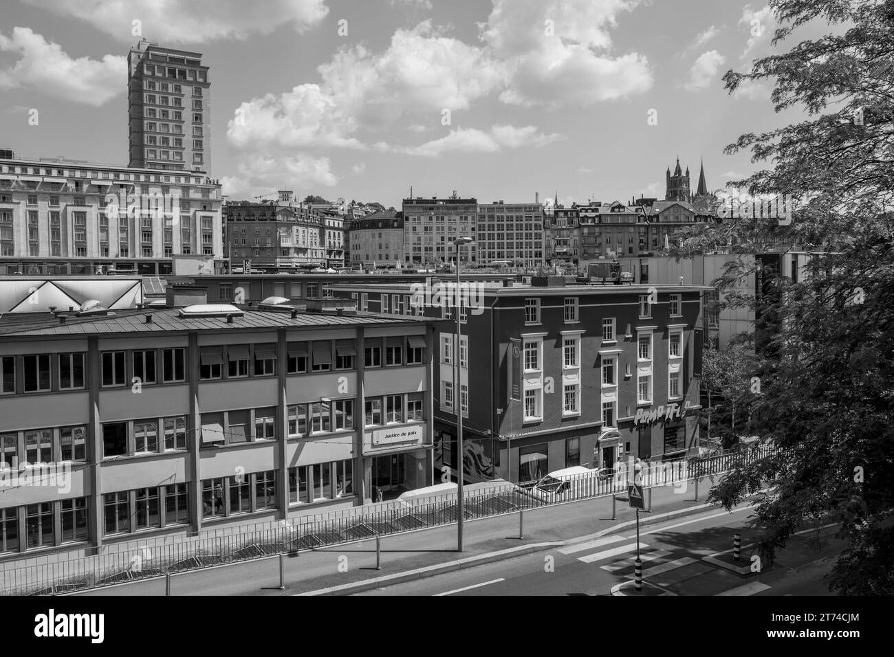 The looming tower Black and White Stock Photos & Images - Alamy