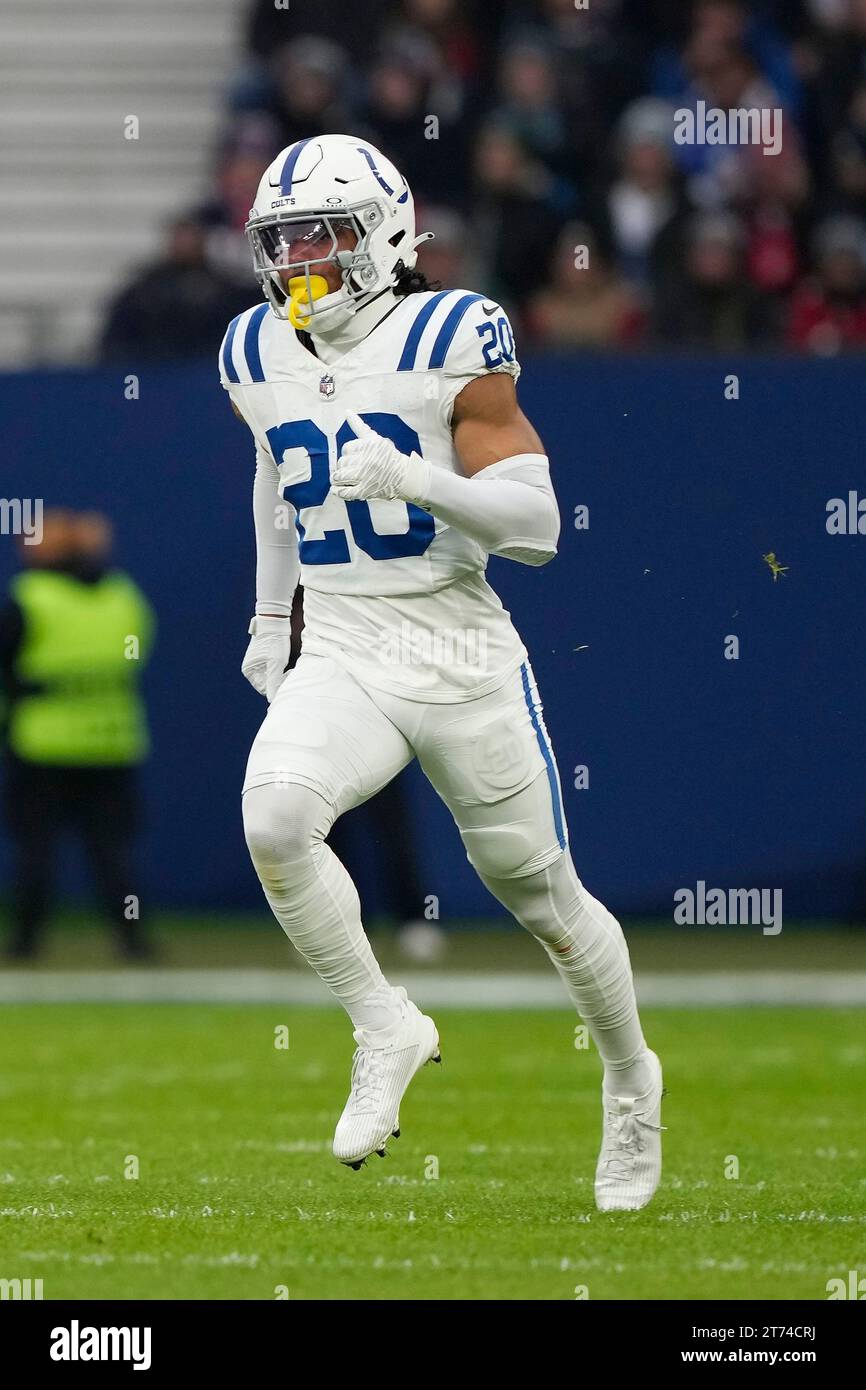 Indianapolis Colts safety Nick Cross (20) runs up the field during an ...