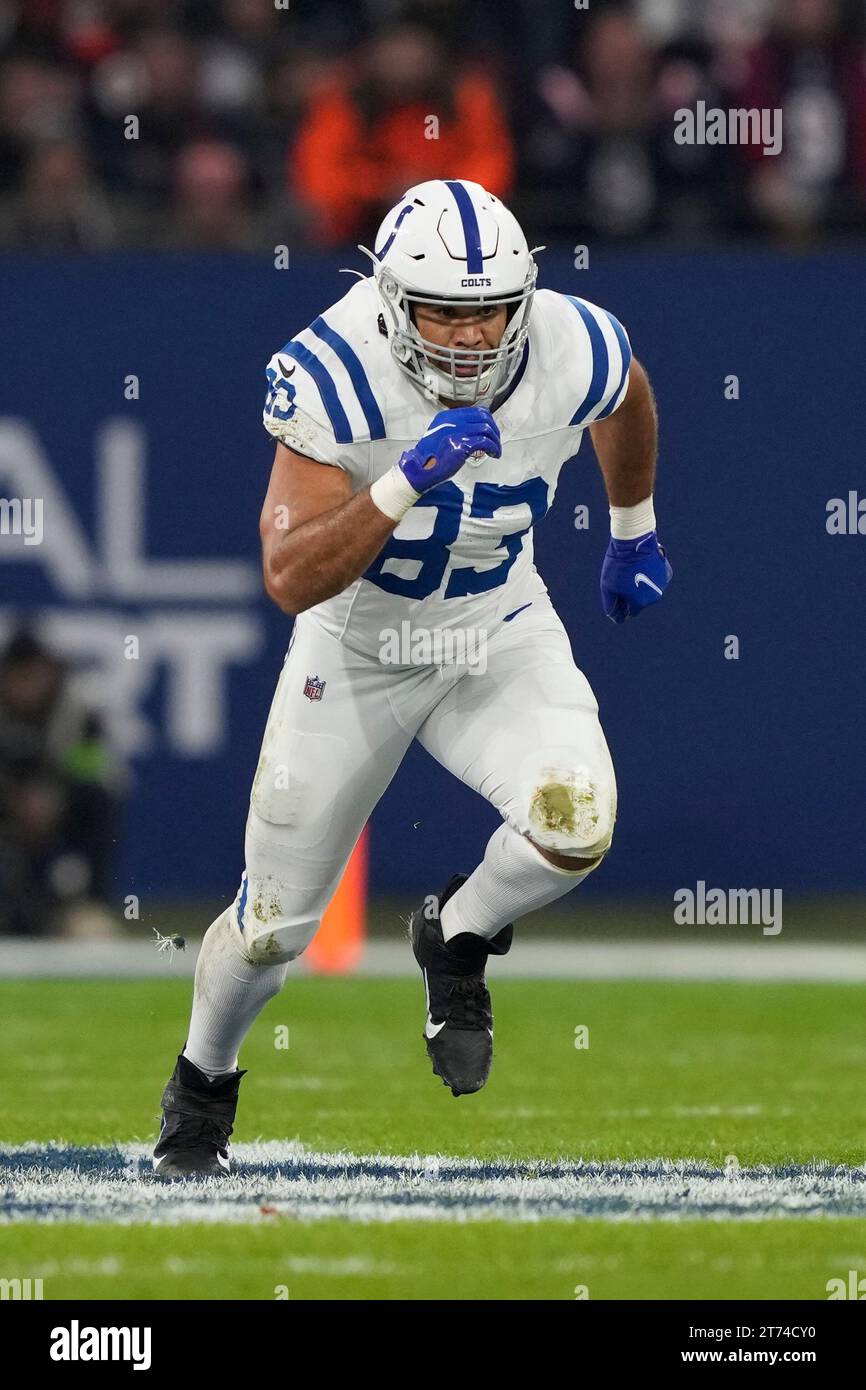 Indianapolis Colts tight end Kylen Granson (83) runs up the field ...