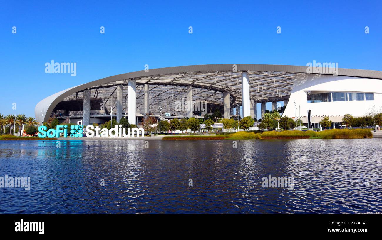 SoFi Stadium, Sports and Entertainment indoor stadium located at 1001 ...