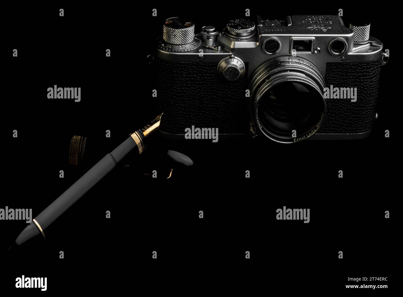 LUXURY CAMERA LEICA Stock Photo - Alamy