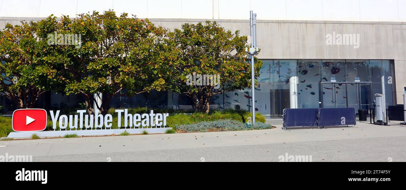 Sofi stadium youtube theater hi-res stock photography and images - Alamy