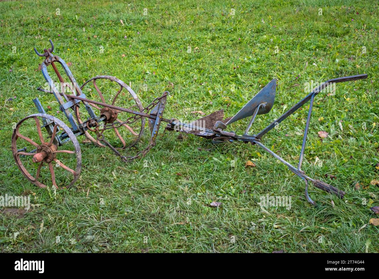 Chain harrow hi-res stock photography and images - Alamy