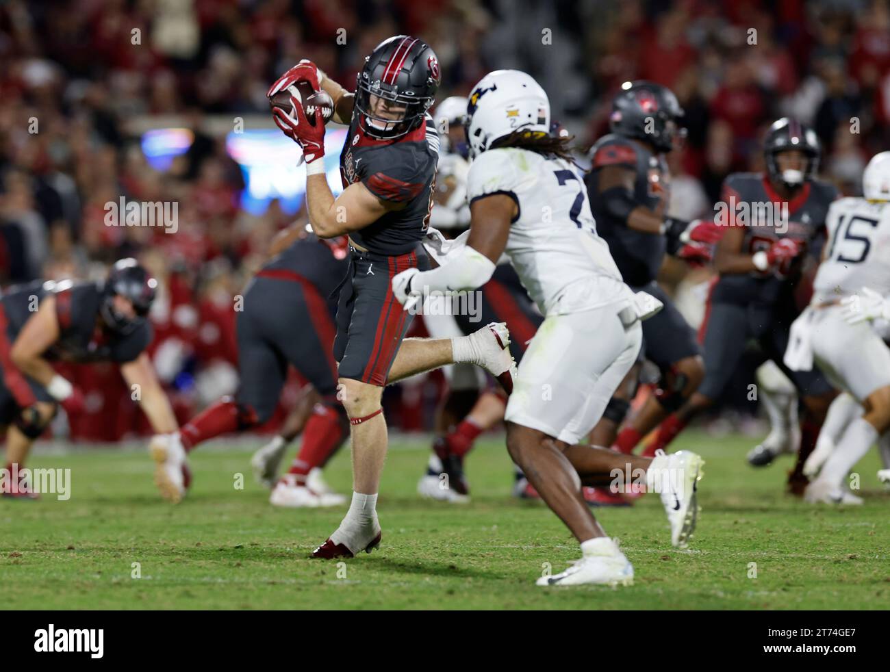 Oklahoma wide receiver Drake Stoops (12) runs past during the second ...