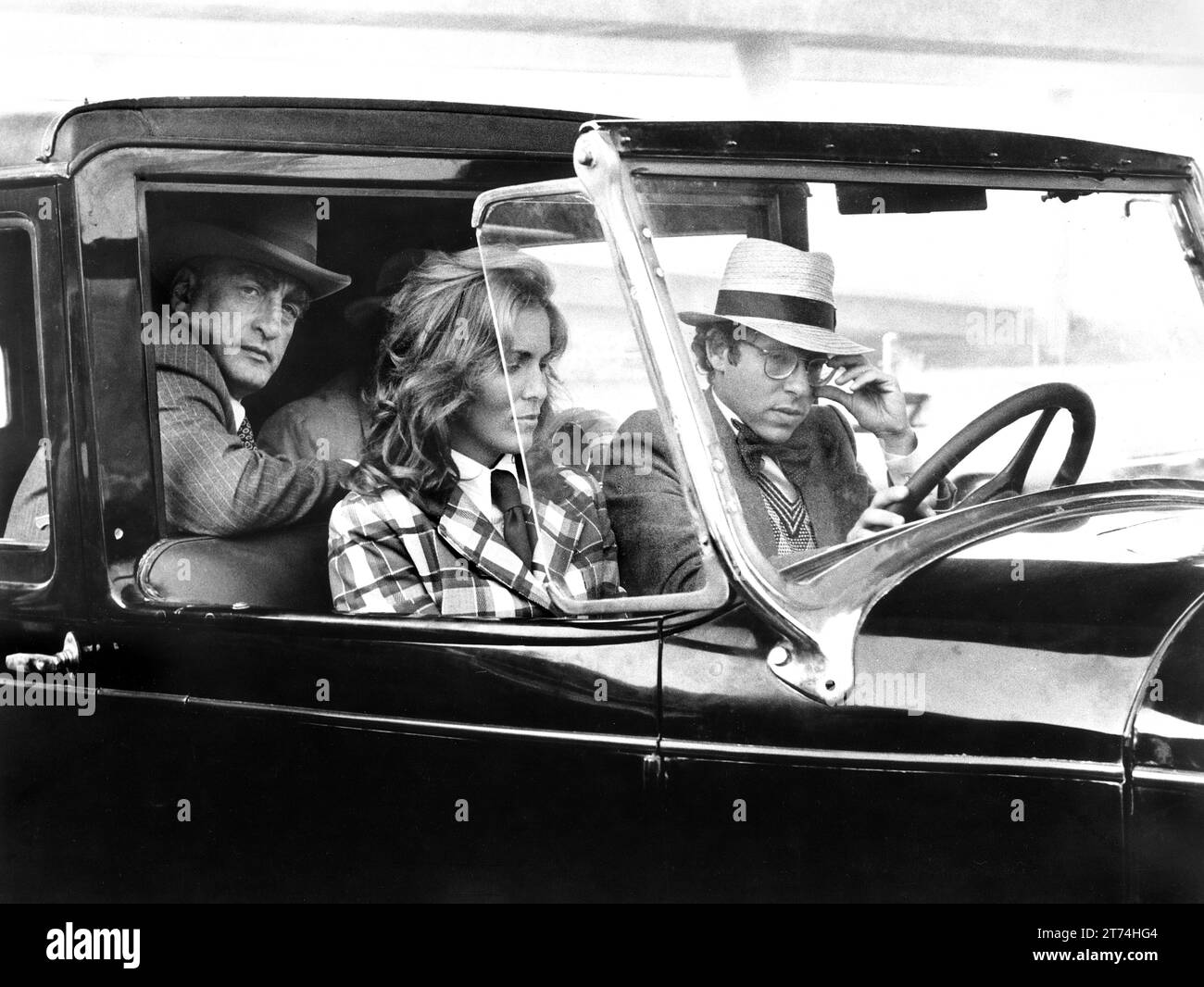 George C. Scott, Joanna Cassidy, Bob Balaban, on-set of the film, "The ...