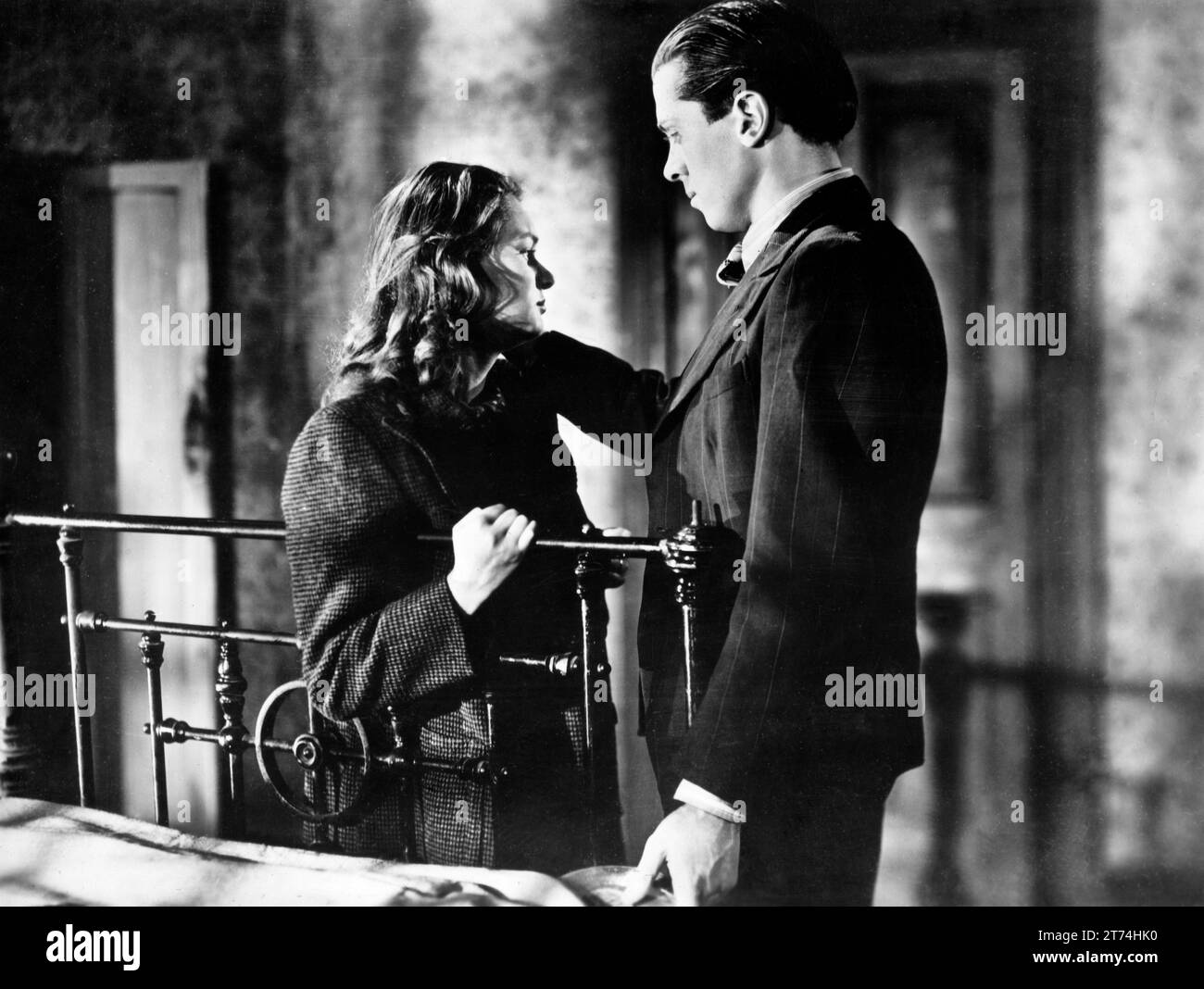 Carol Marsh, Richard Attenborough, on-set of the British film ...