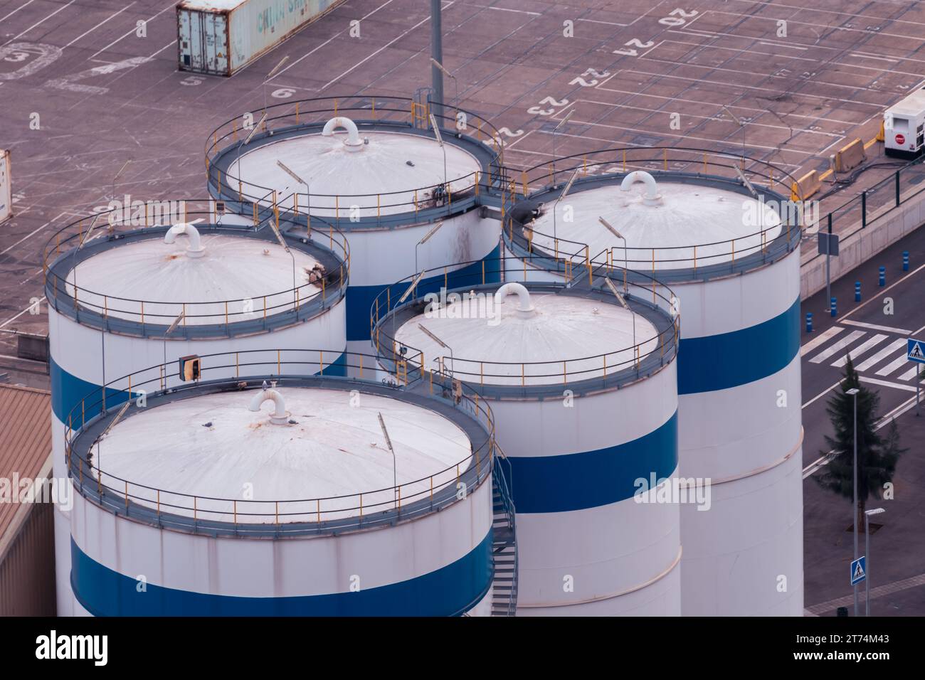 Cylindrical containers hi-res stock photography and images - Alamy