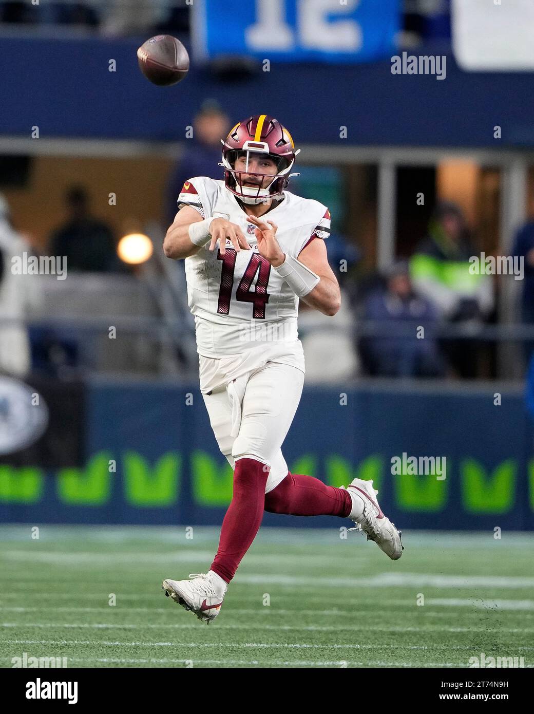 Washington Commanders quarterback Sam Howell (14) throws against the ...