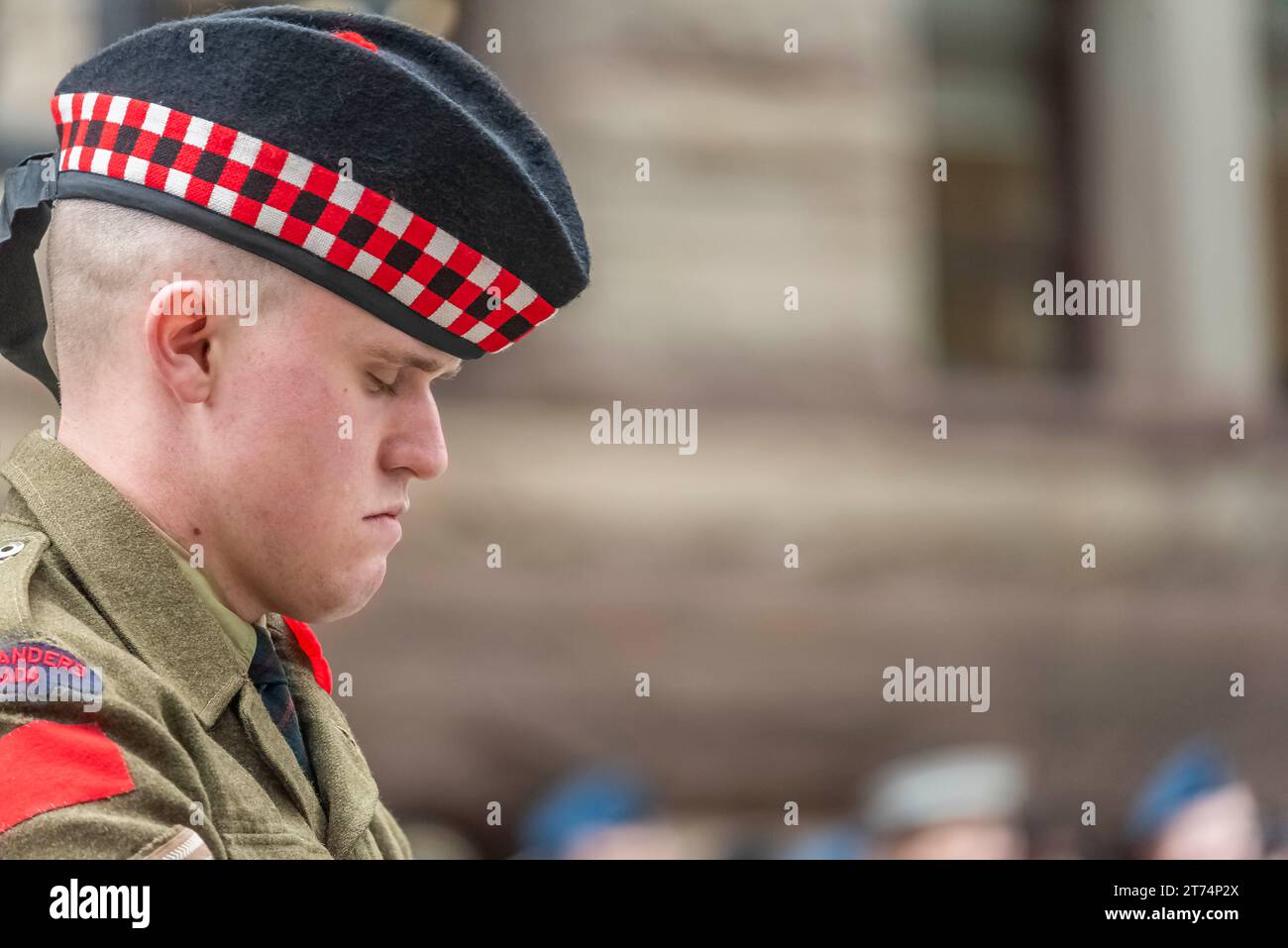 Remembrance day poppy canadian hi-res stock photography and images - Alamy